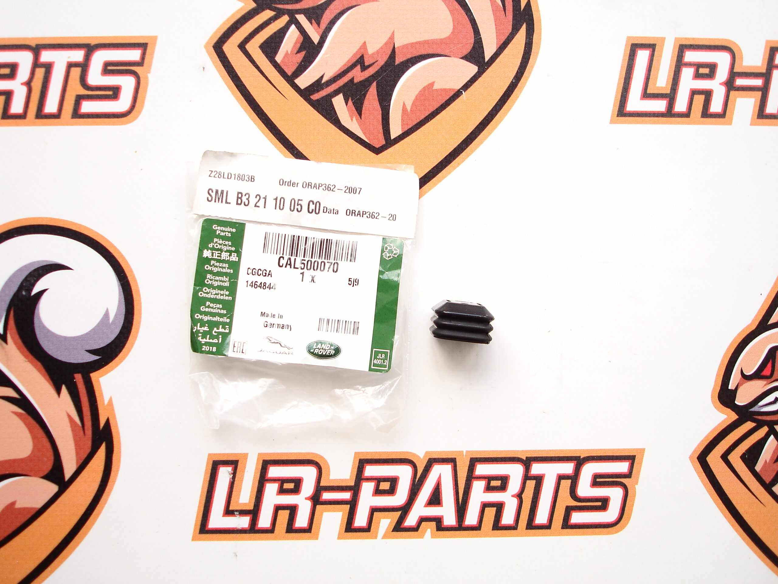 CAL500070 Fuel filler latch boot Land Rover Discovery 3, 4 Range Rover ...