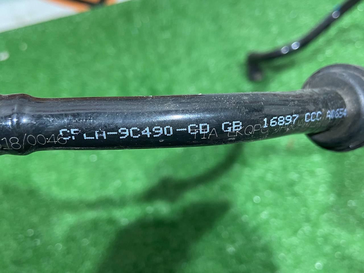 LR048194 Vacuum pump tube Range Rover Sport L494 (2014-2022) Used ...