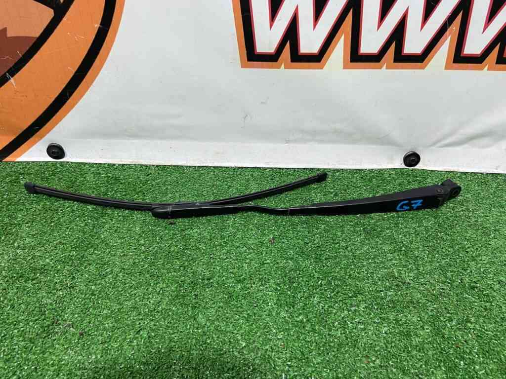 LR070885 Rear wiper Range Rover Sport L494 Used – Used LR.Parts 🛠