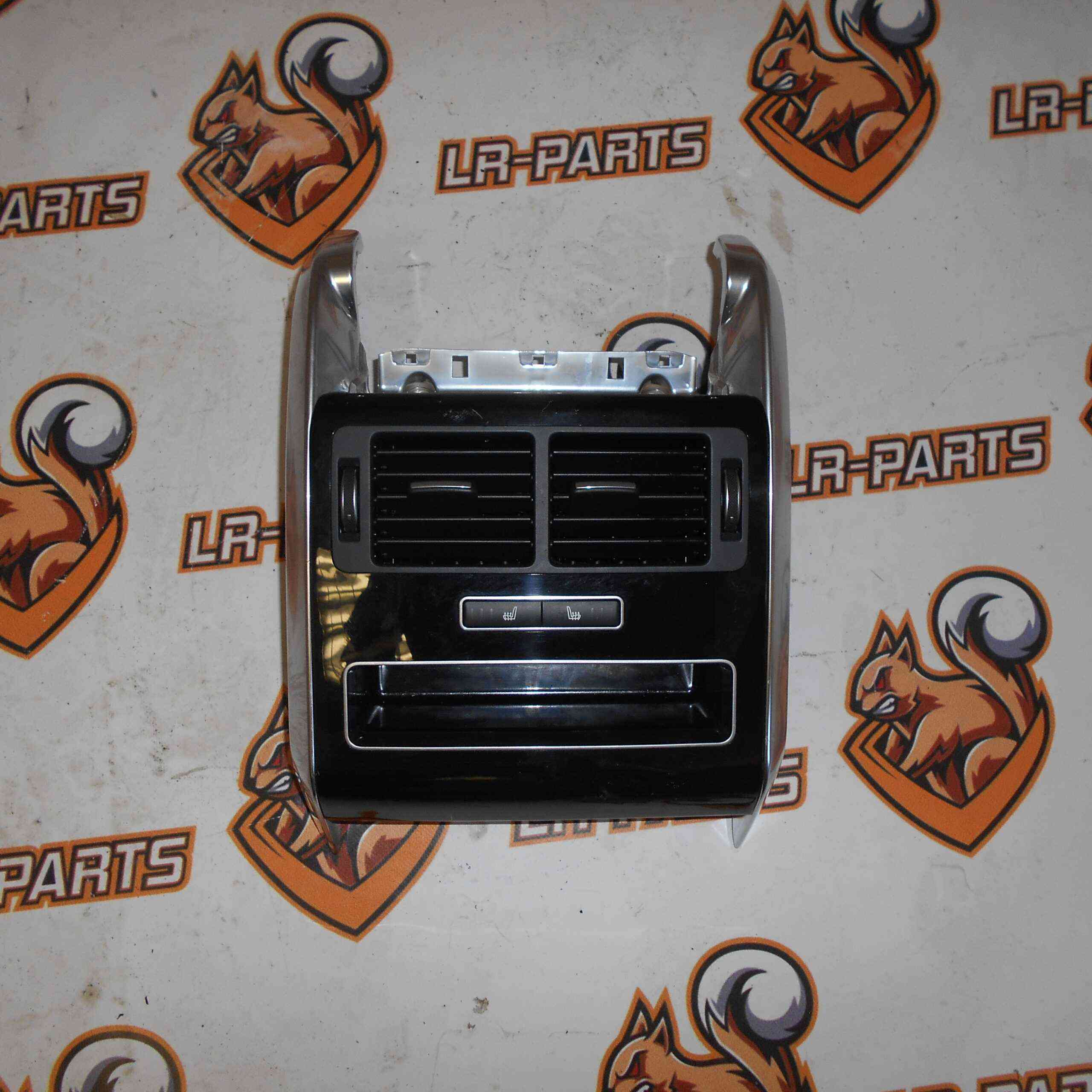 LR087337 Ventilation hole RANGE ROVER SPORT L494 13- Used – Used LR.Parts 🛠