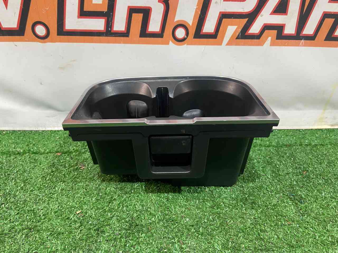 LR127244 Center console cup holder Land Rover Discovery Sport L550 ...