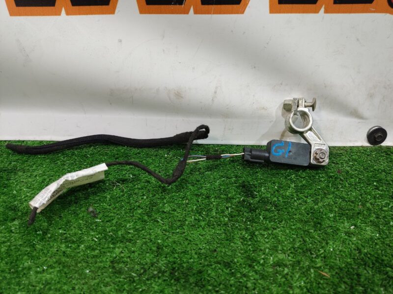 LR157912 Negative terminal Land Rover Discovery 5 L462 (2017-) used ...