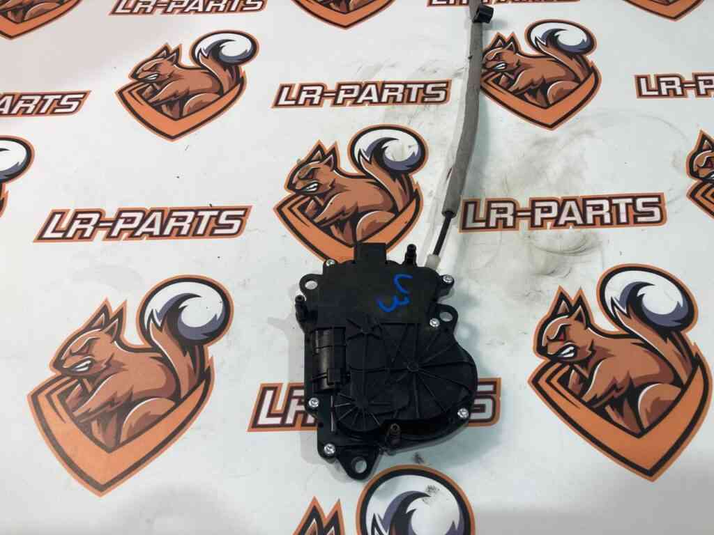 LR095549 Trunk lid lock electric Range Rover L405 Used – Used LR.Parts 🛠