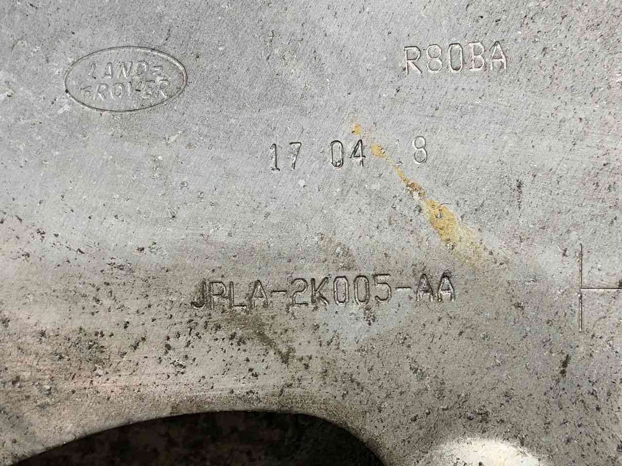 LR146347 Steering knuckle (trunnion) front left Range Rover Sport L494 ...