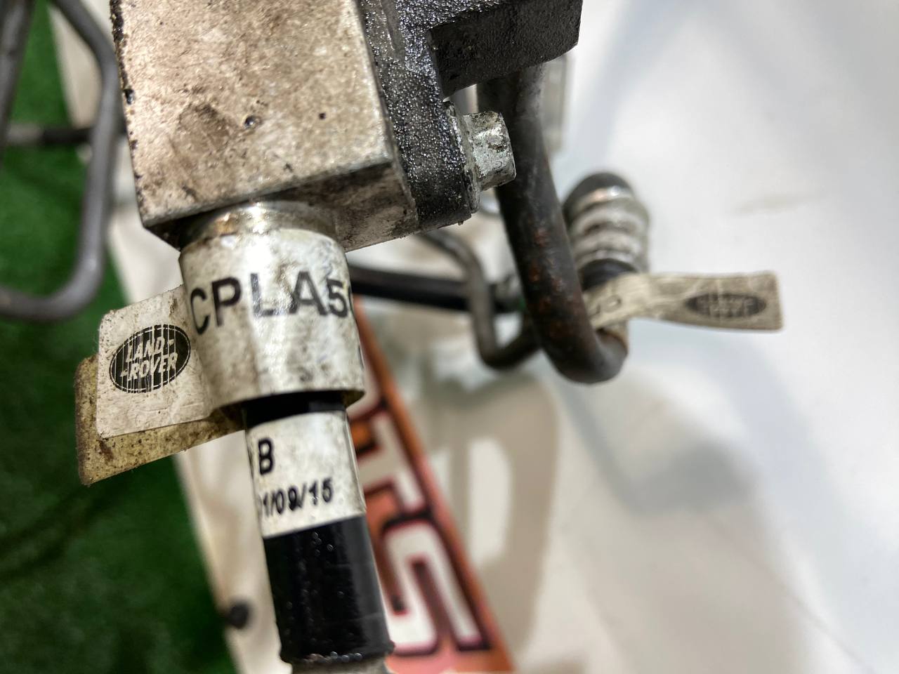 LR085490 Front active stabilizer pipe Range Rover L405 (2013-2021) USED ...