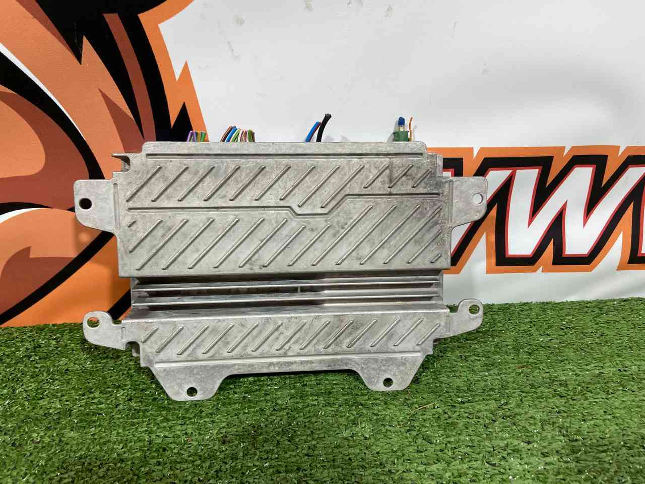 LR098869 Range Rover Sport L494 audio system amplifier (2014-2022) Used ...